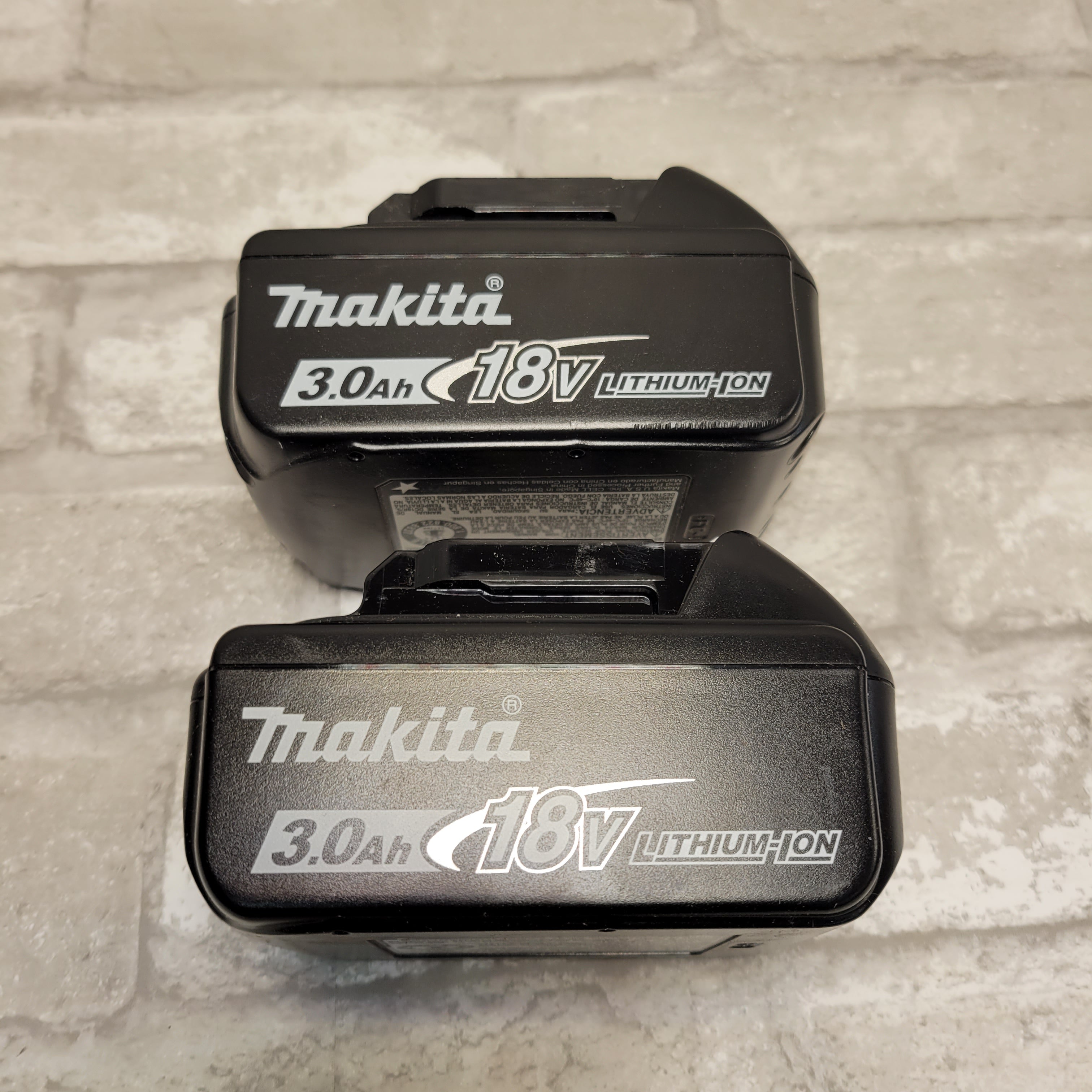 (2) Makita 18V LXT Lithium-Ion High Capacity Battery Pack 3.0Ah (2-Pac