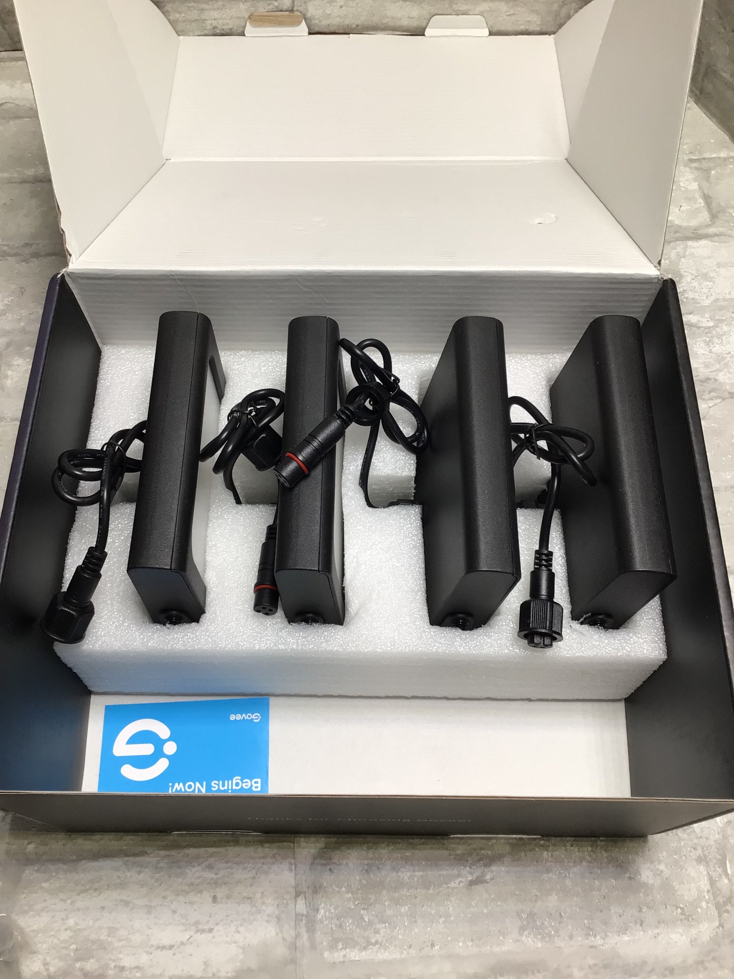 Govee Outdoor Lights, Flood Lights Uplight 2 in 1, LED**OPEN BOX**