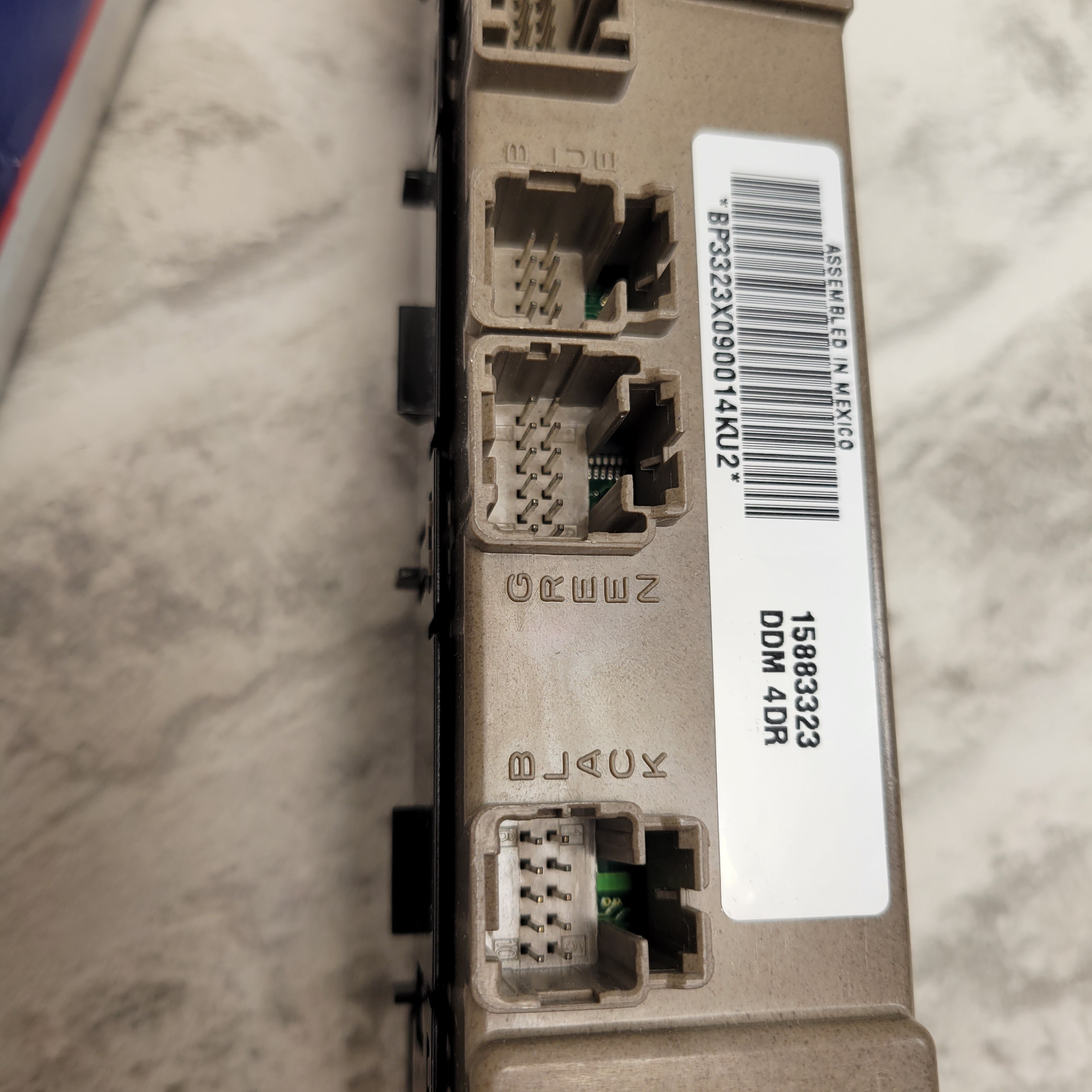 GM Genuine Parts 15883323 Front Driver Side Door Lock and Window Switc