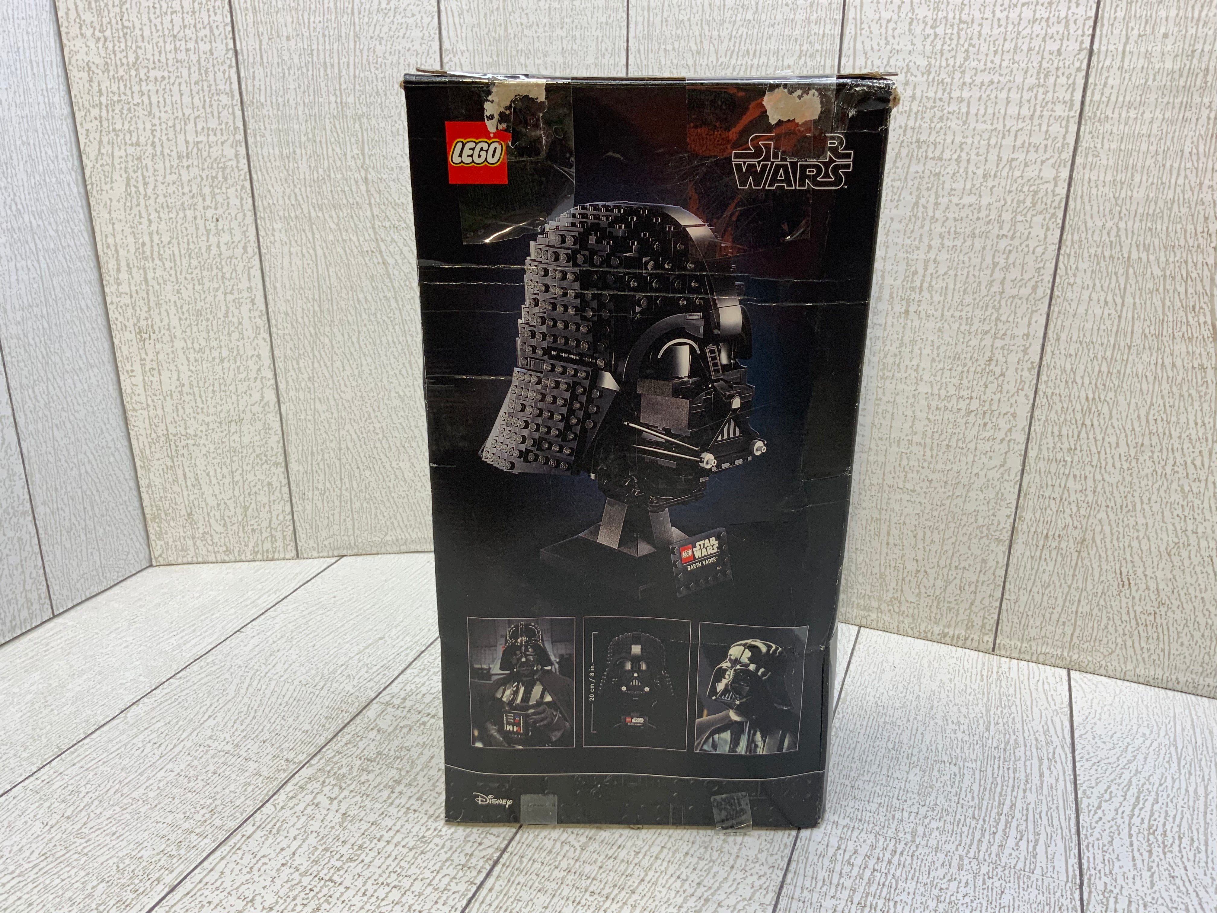 LEGO Star Wars Darth Vader Helmet 75304 Building Set for Adults (834 P