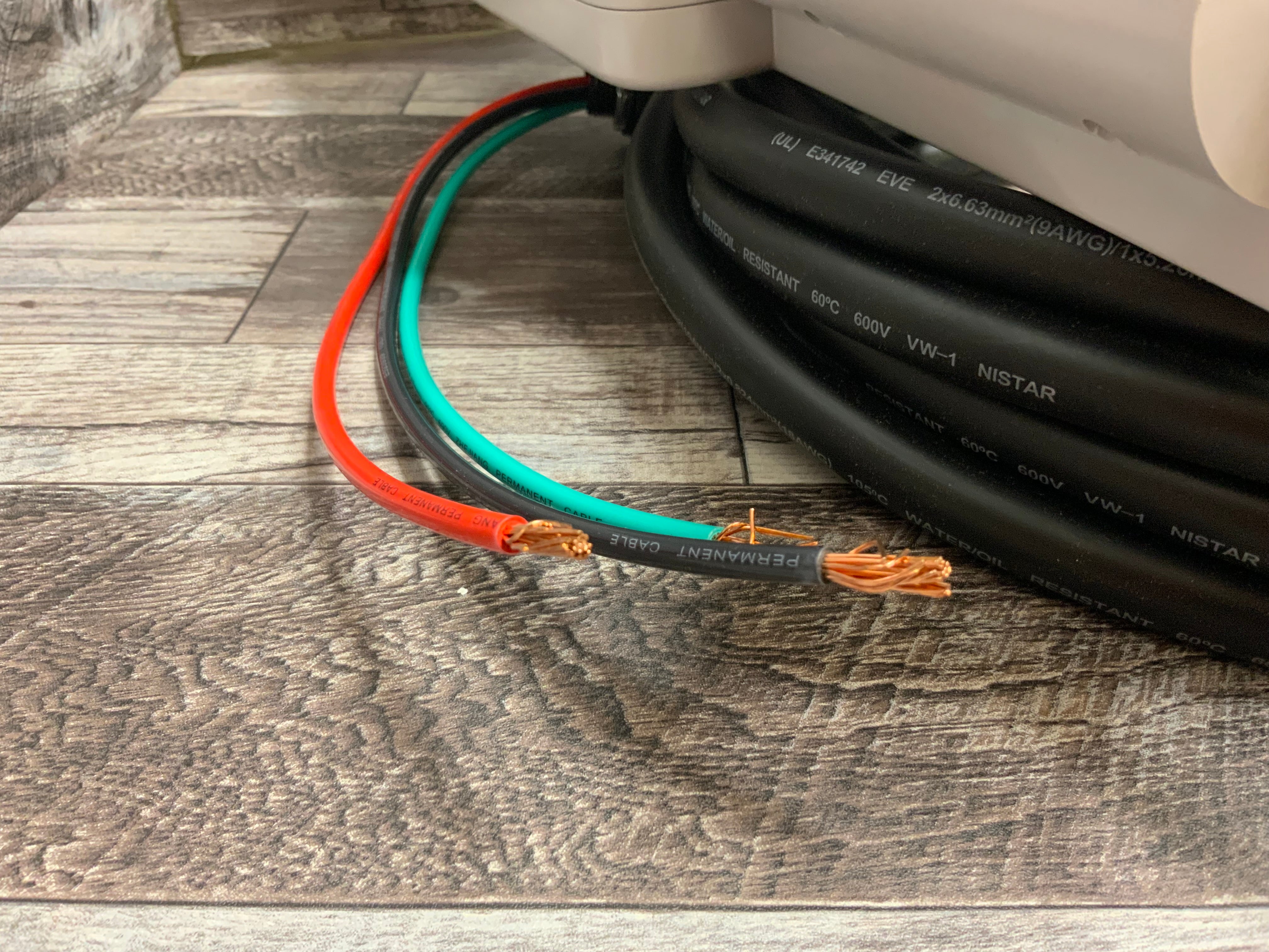 EnelX JuiceBox 40 (Smart EV) Charging Station with WiFi- 40 AMP **FOR