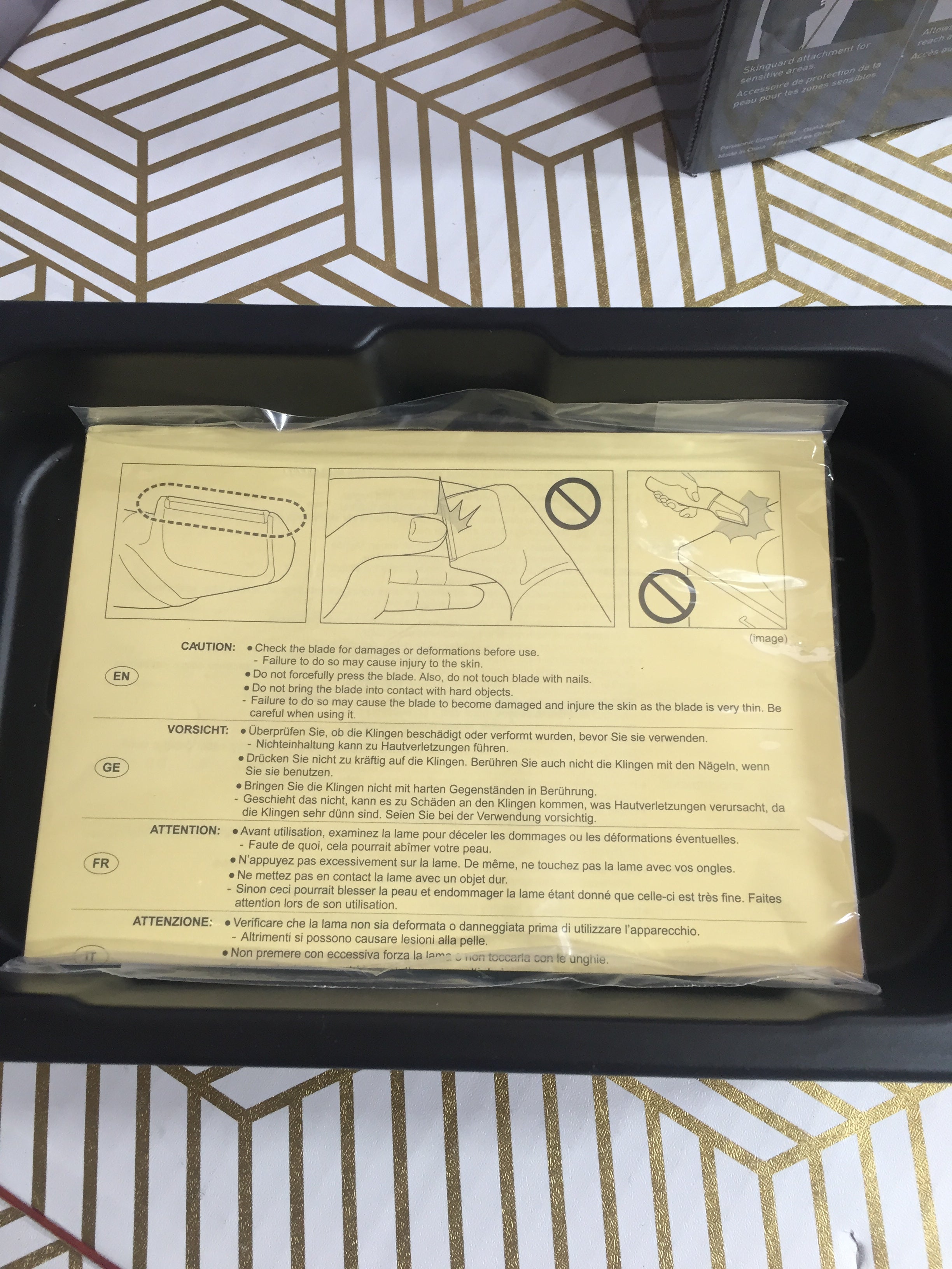 Panasonic Cordless Electric Body Groomer for Men/Women Wet/Dry ER-GK80