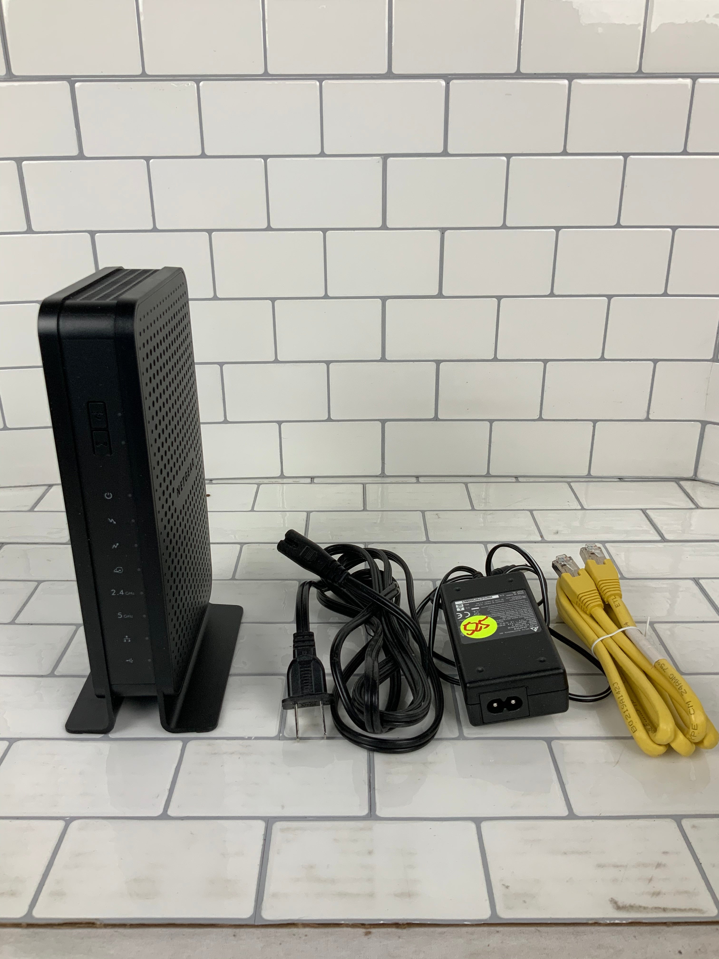 Netgear N600 WiFi Cable Modem Router-Refurbished