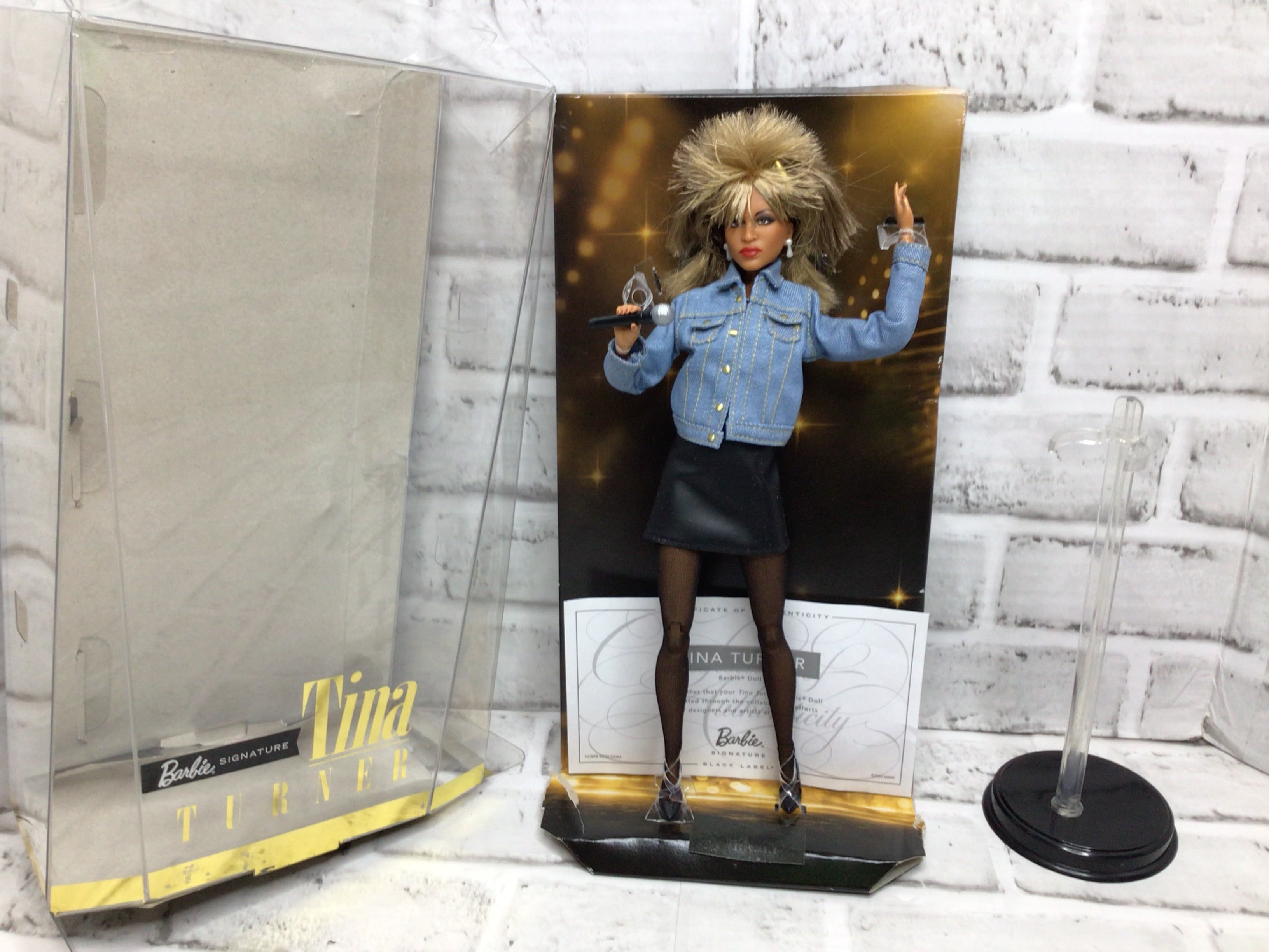Barbie Signature Tina Turner Barbie Music Series Doll 2022 **OPEN, RET