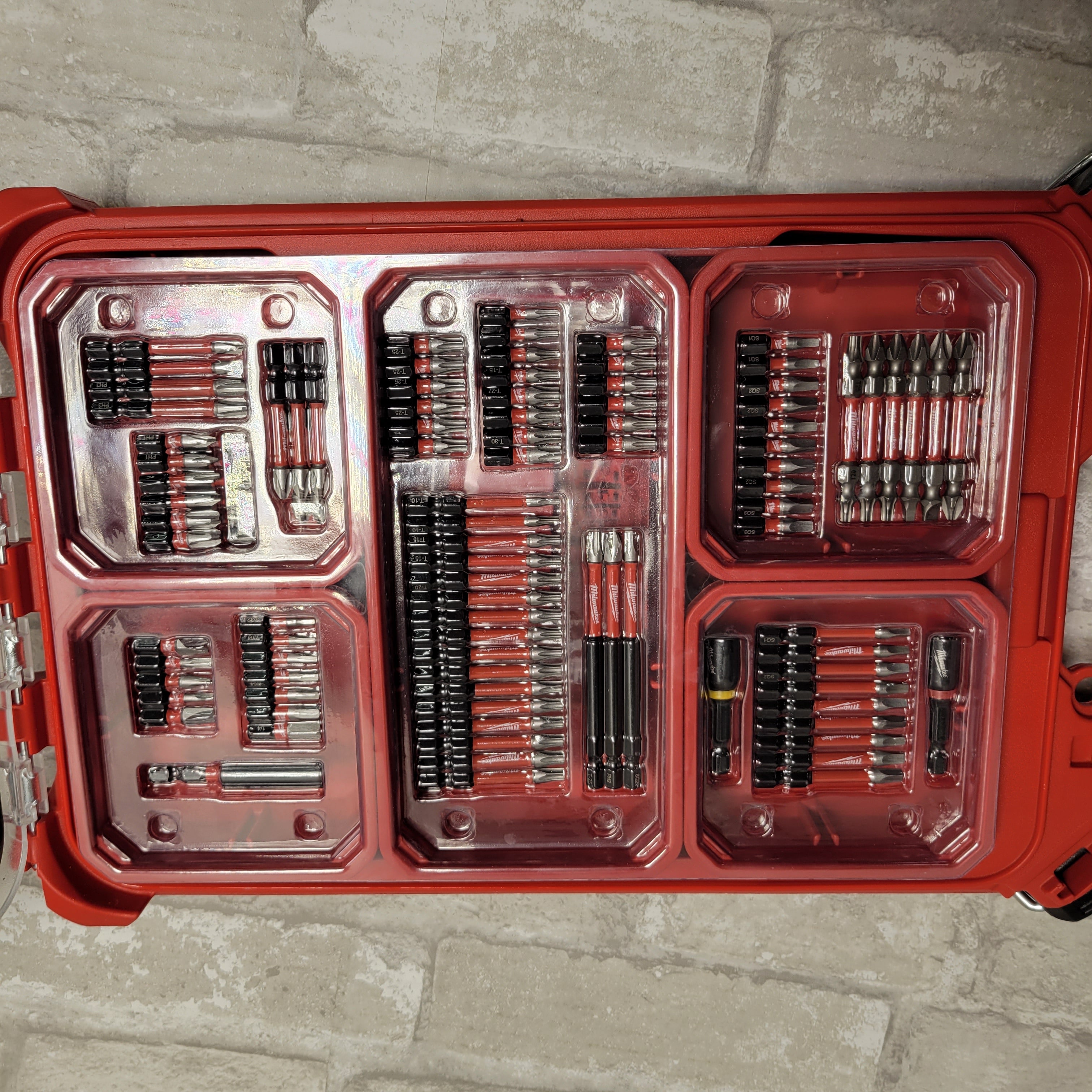 Milwaukee 100pc Shockwave Impact driver Bit Set w/ Packout Box Combo