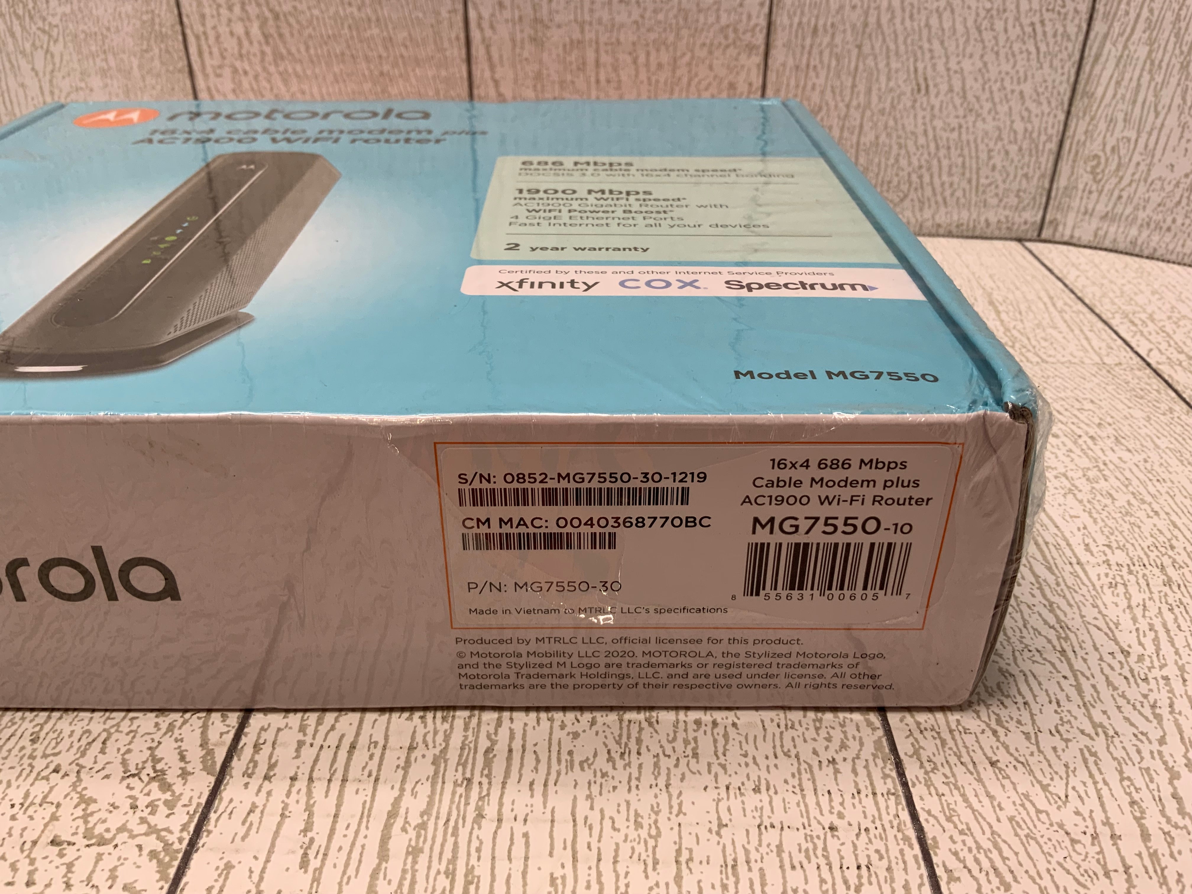 Motorola MG7550 Modem WiFi Router Combo