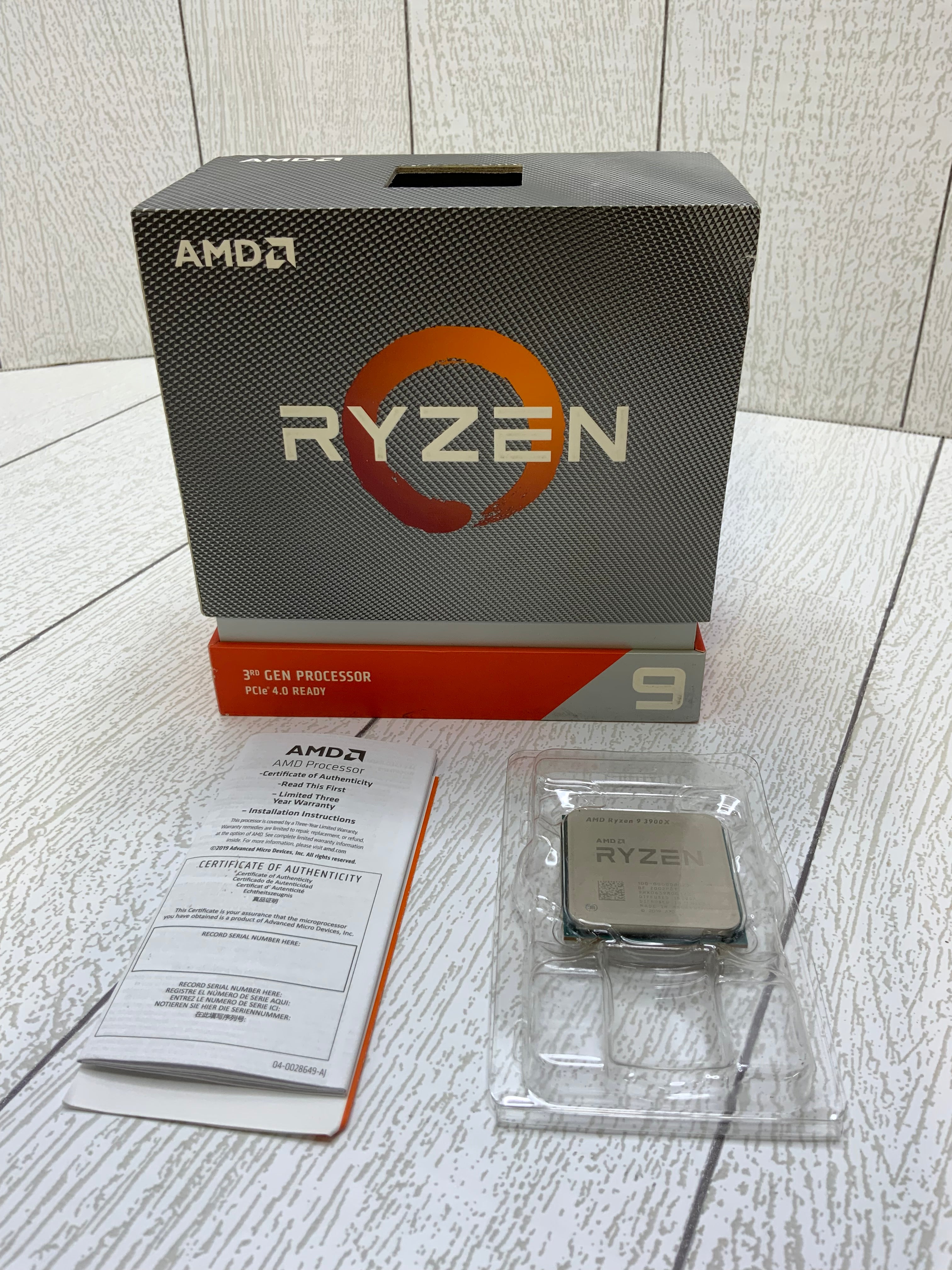 AMD Ryzen 9 3900XT 12-core, 24-Threads Unlocked Desktop Processor
