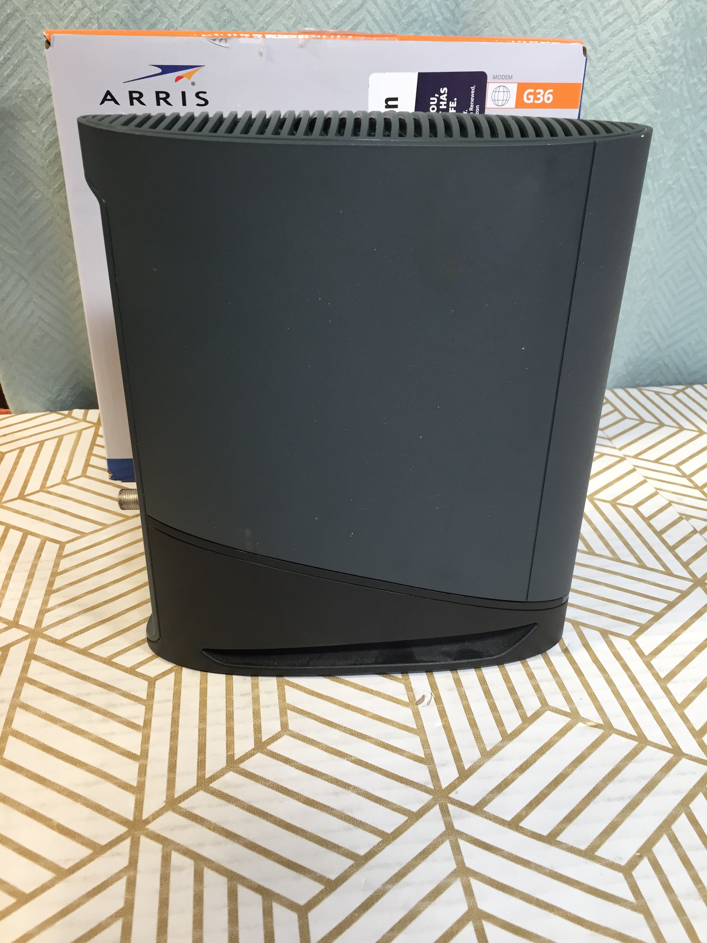 ARRIS Surfboard G36 DOCSIS 3.1 Multi-Gigabit Cable Modem & AX3000 Wi-F