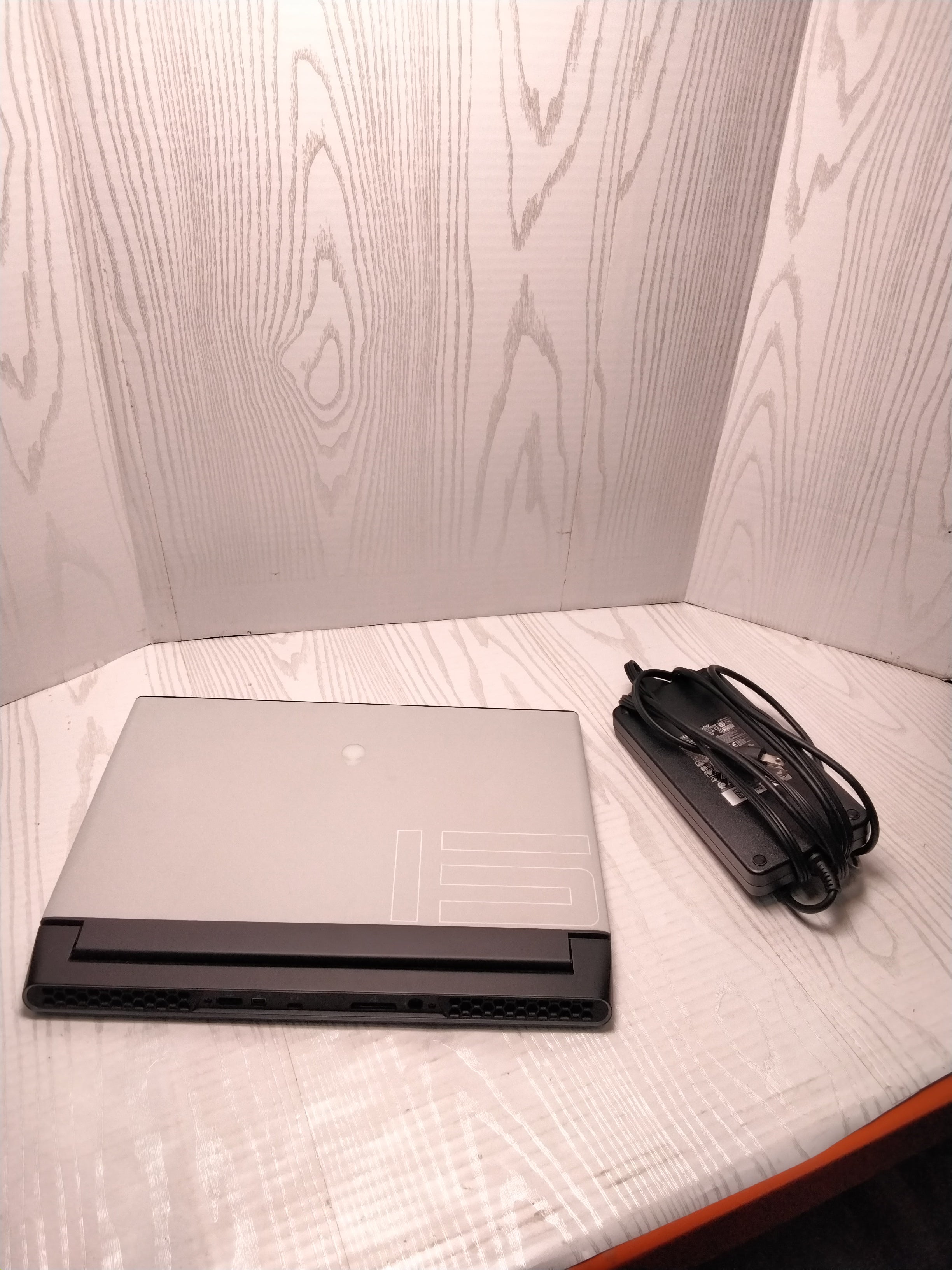 Alienware M15 R4 Gaming Laptop 15 6 I7 10870h 16gb Ram 512gb Ssd