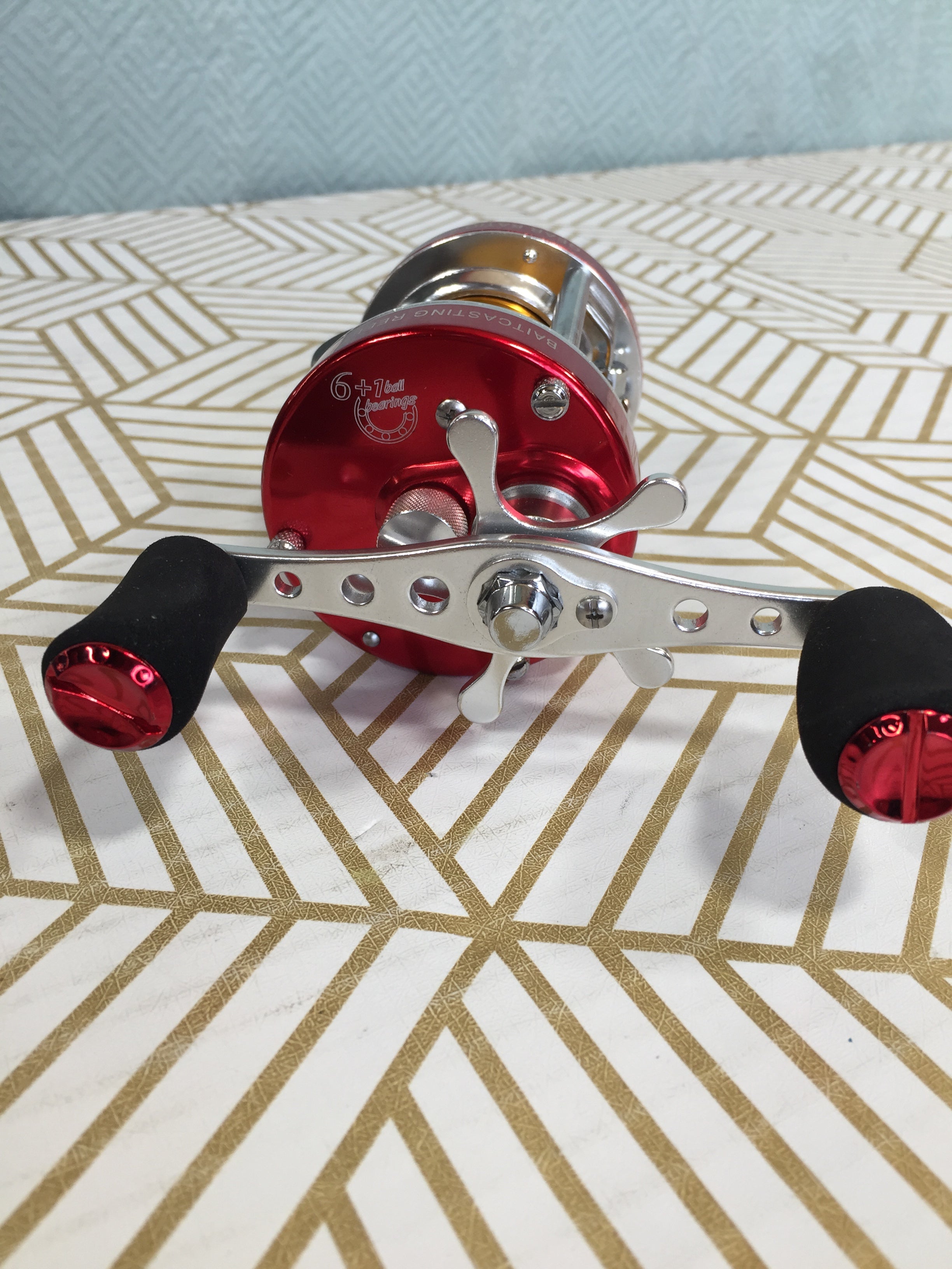 KastKing Rover Round Baitcasting Reel, Perfect Reel for Inshore Saltwa