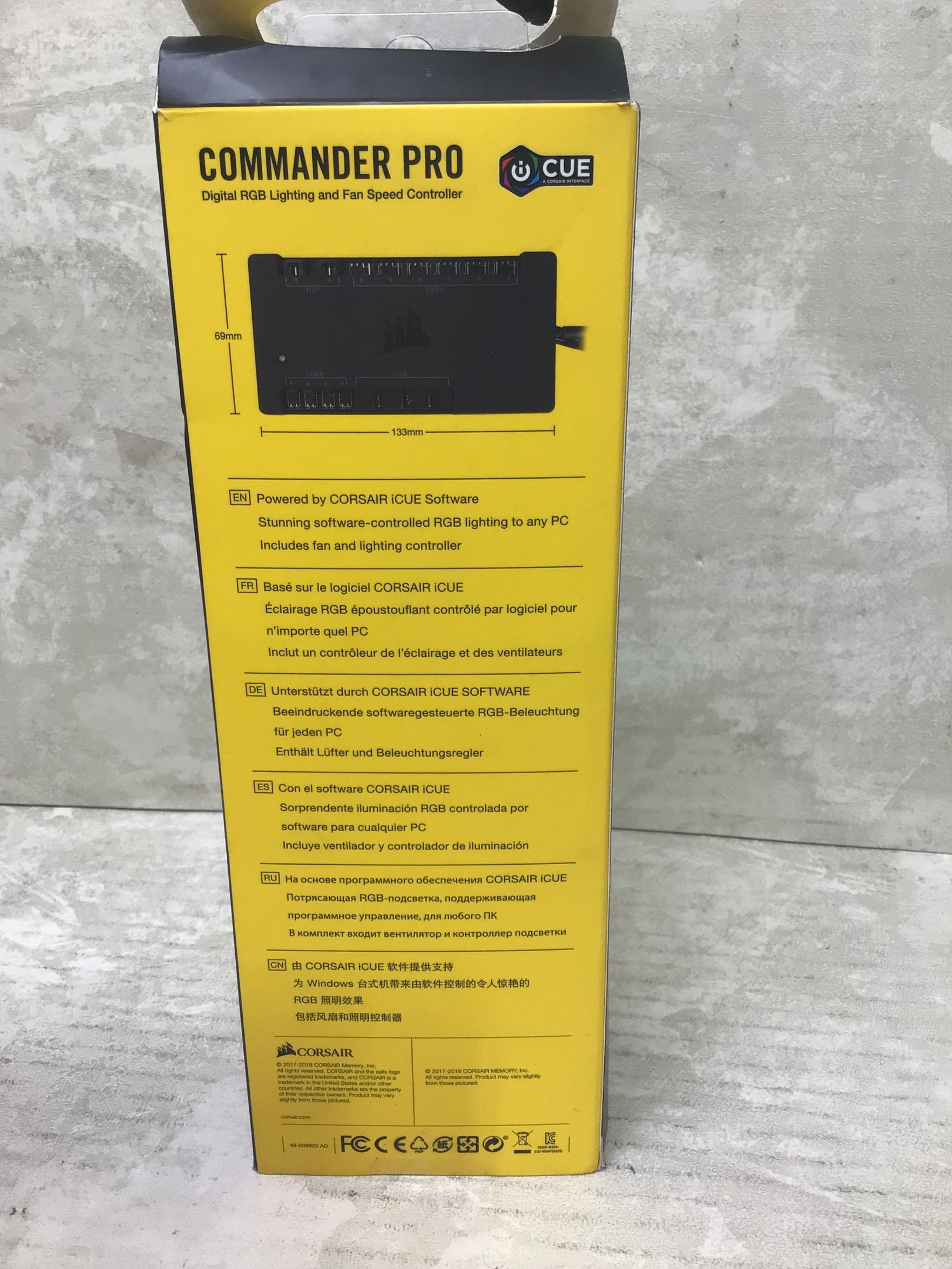 Corsair iCUE Commander PRO Smart RGB Lighting and Fan Speed Controller