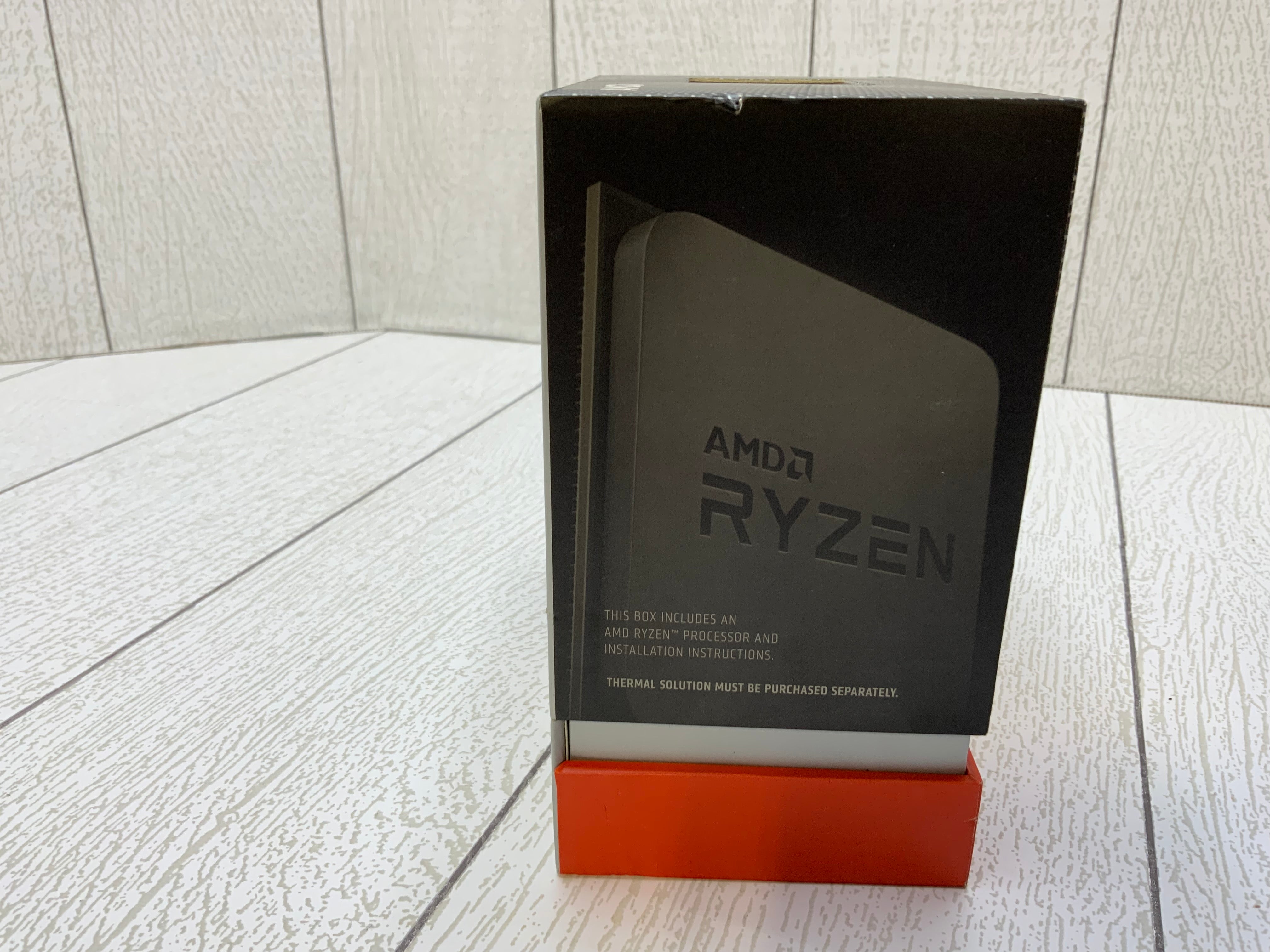 AMD Ryzen 9 3900XT 12-core, 24-Threads Unlocked Desktop Processor