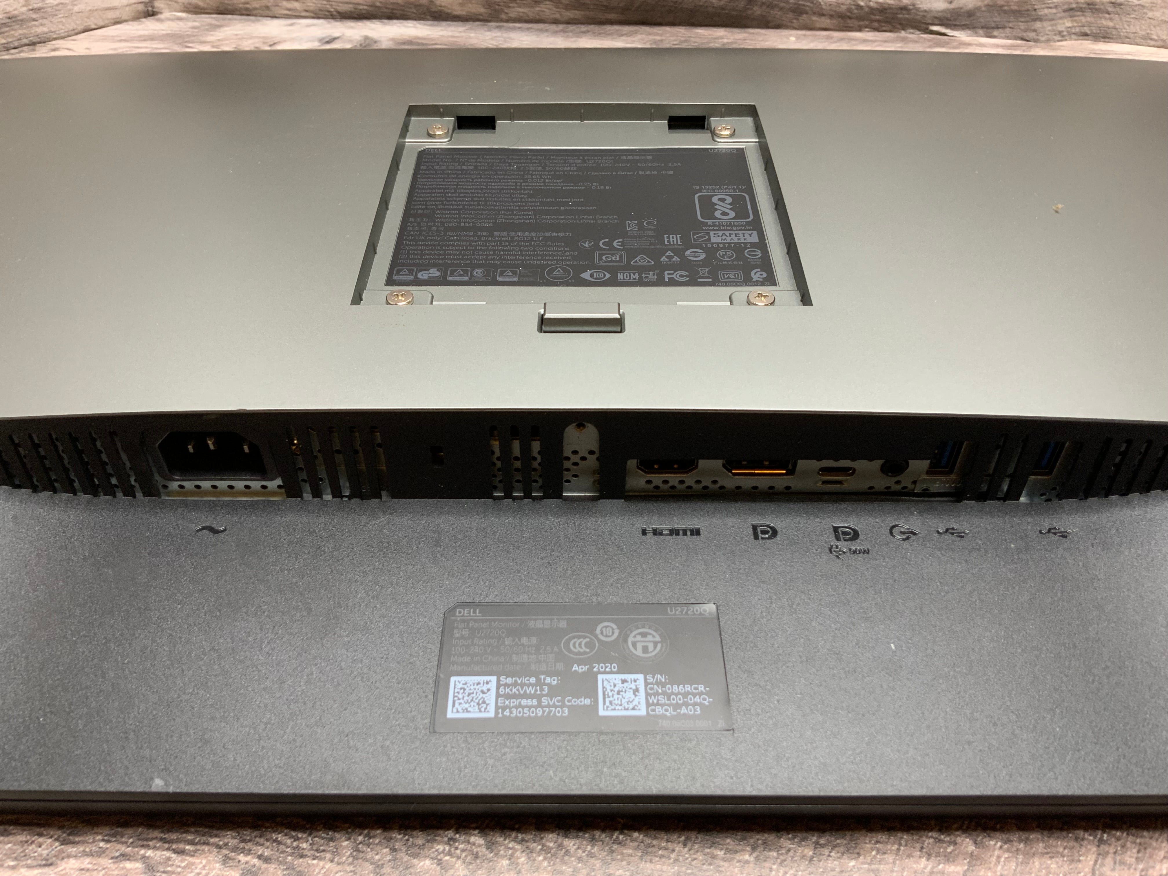 Dell UltraSharp U2720Q 27 Inch 4K UHD (3840 x 2160) LCD IPS USB-C Moni