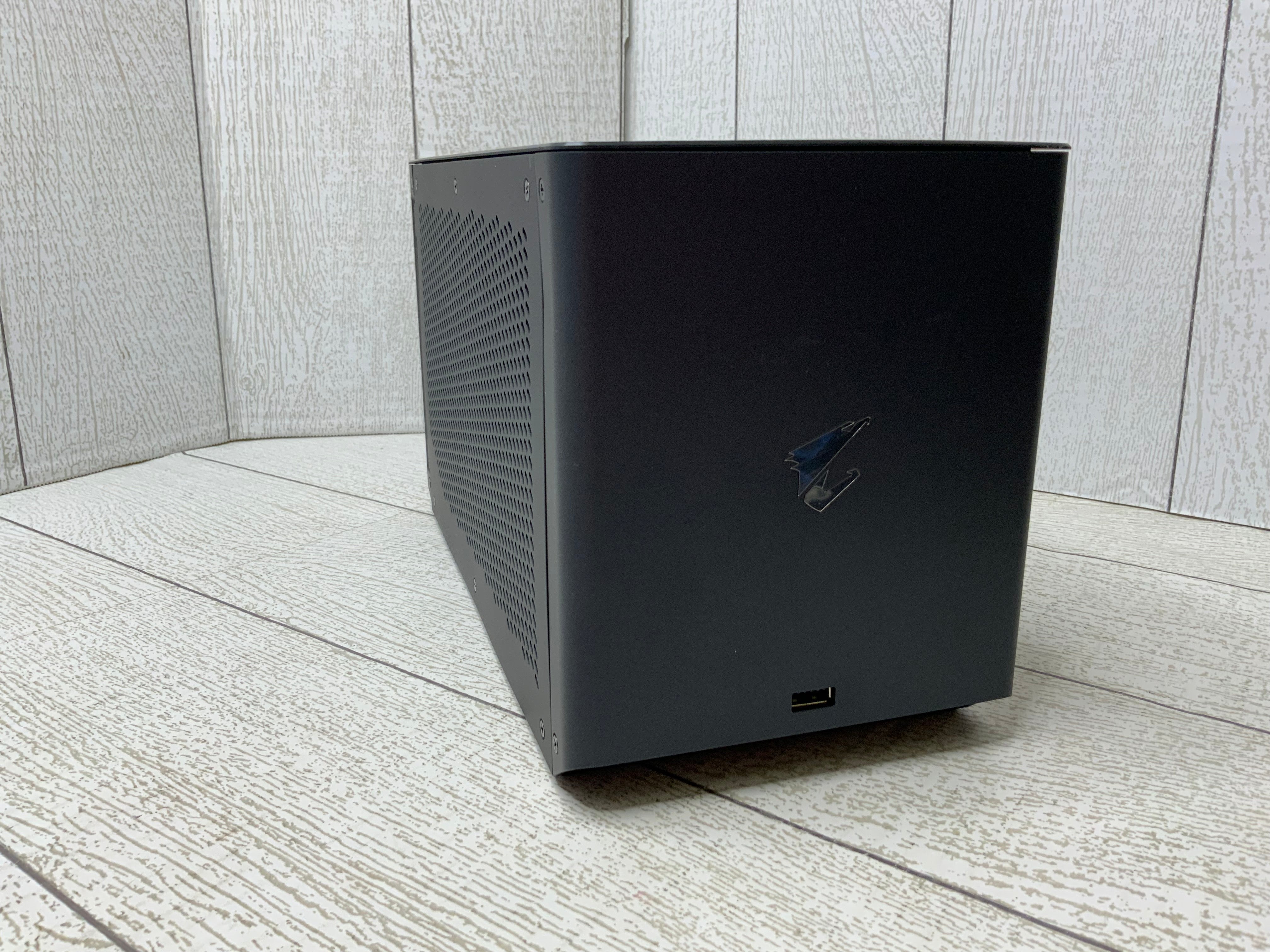 AORUS RTX 3080 Gaming Box (REV2.0) eGPU, WATERFORCE Cooling System
